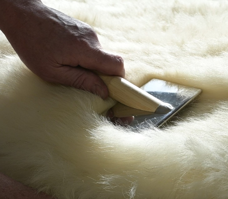 Sheepskin Care | Woolly Wash & Slicker Brush | Skyeskyns